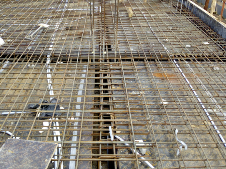 Concrete Slabs in Concrete Frame Buildings - STRUCTURES CENTRE