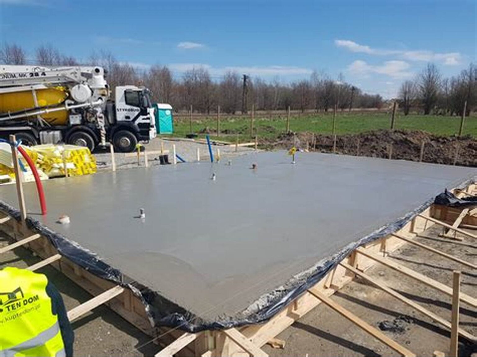 Design and Detailing of Ground Bearing Slabs - STRUCTURES CENTRE