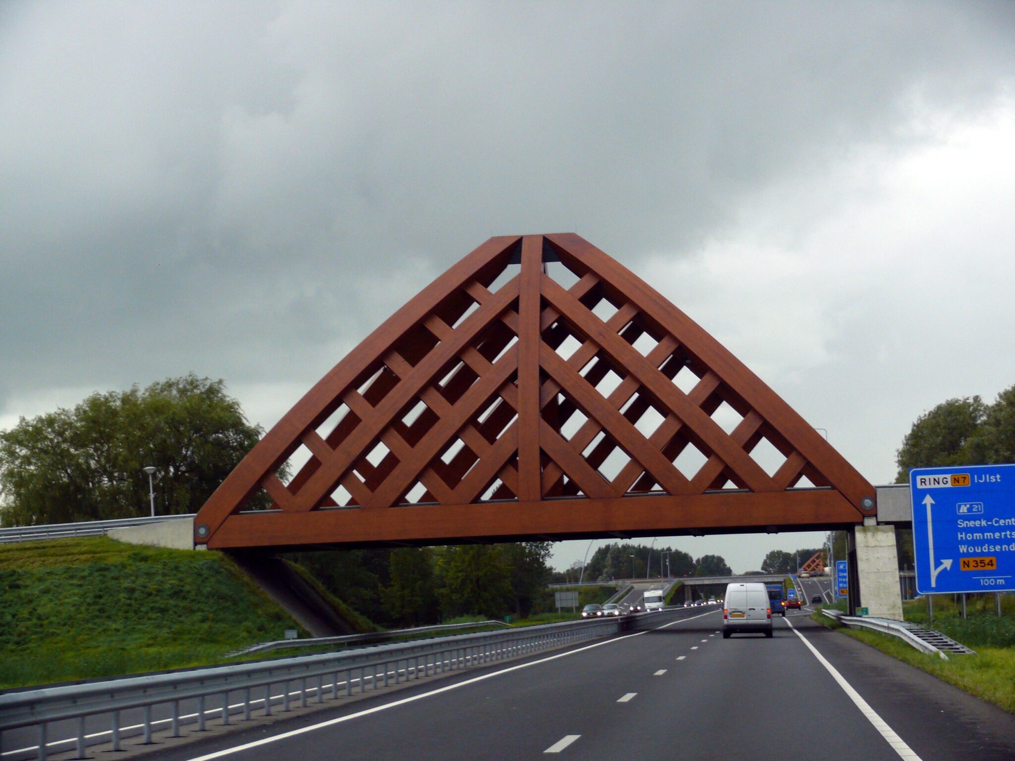 Special Timber Connections- Glued-In Rods - STRUCTURES CENTRE